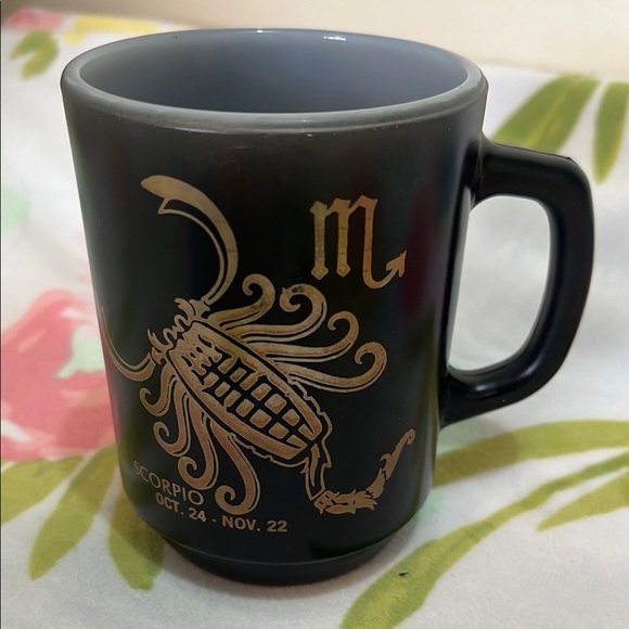 Anchor Hocking | Kitchen | Scorpio Mug | Poshmark